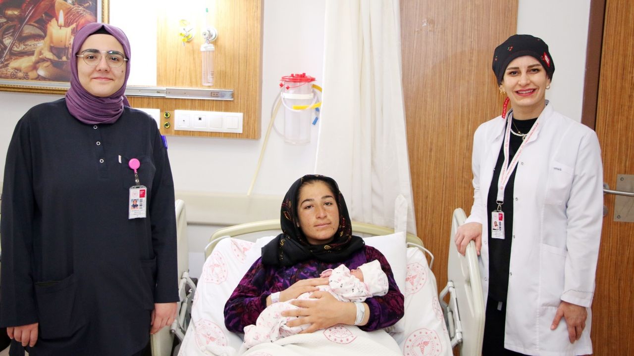 “Doğal Olan Normal Doğumdur” Ebeler Haftası’nda Anlamlı Mesajlar - Urfa ...