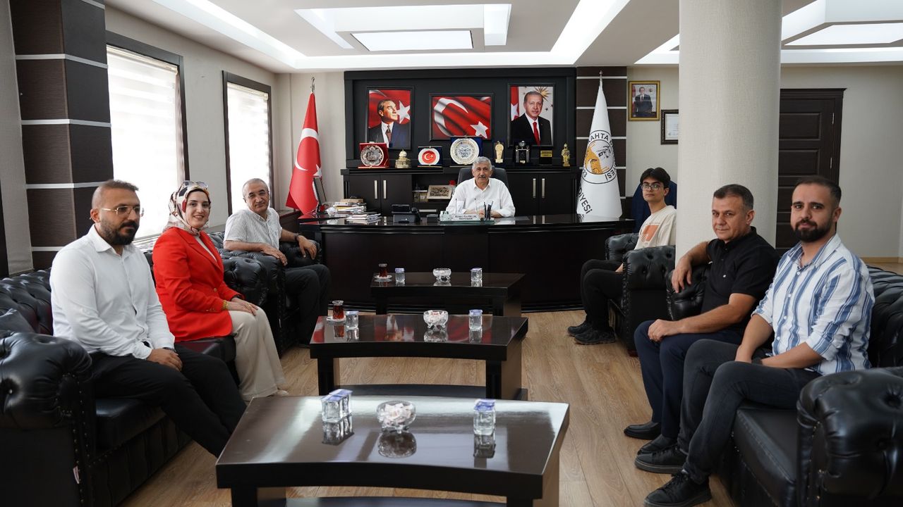 YKS Adıyaman İl Birincisi Musa Çelebi’den Başkan Hallaç’a Ziyaret ...