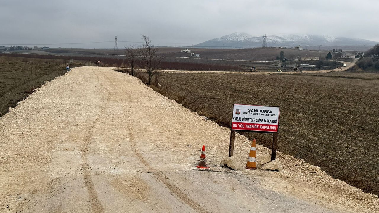 Karaköprü Kırsal Mahallelerinde Yol Yapım Çalışmaları Devam Ediyor ...