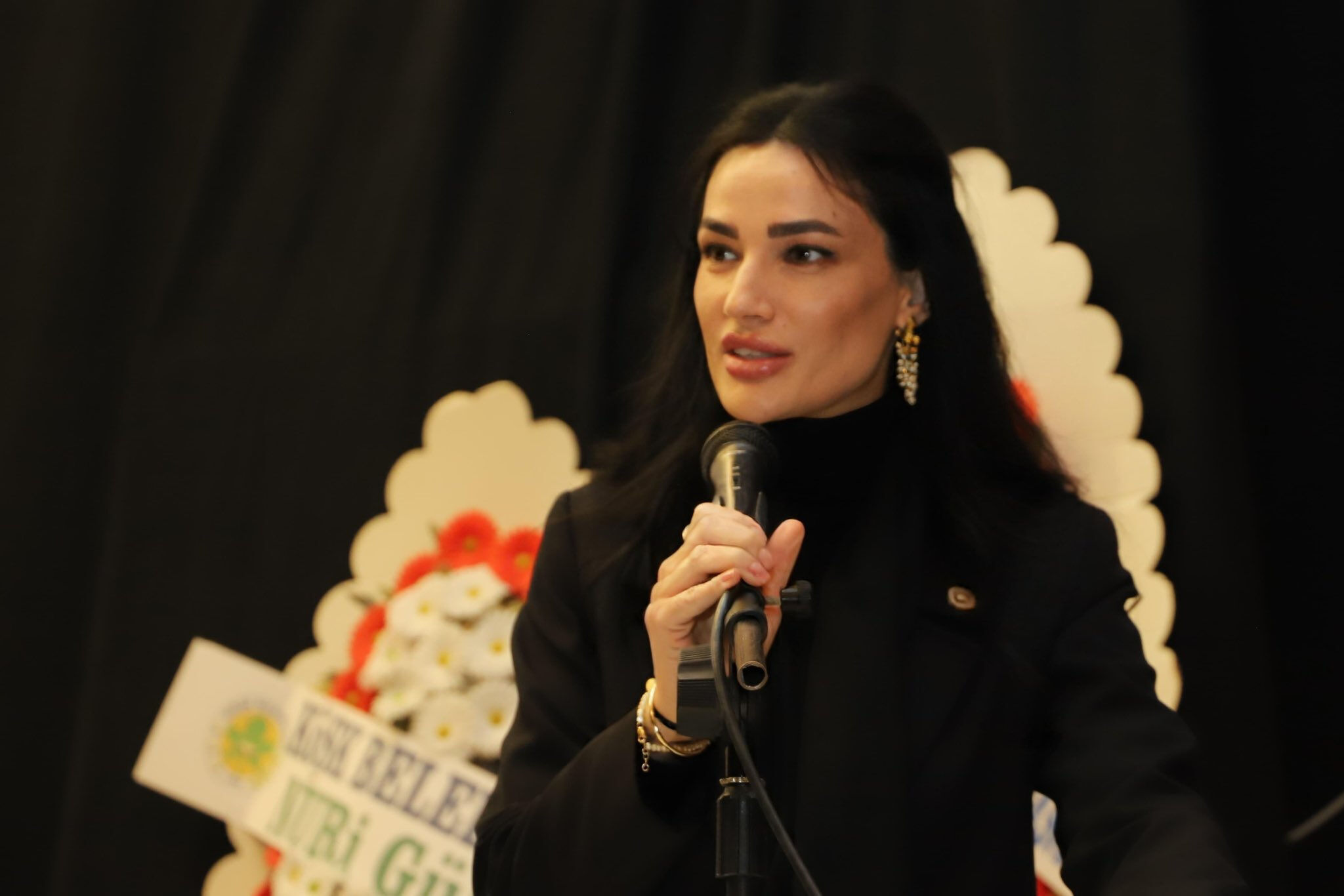 Seda Sarıbaş Kimdir? Türkiye Güzeli mi? Kaç Yaşında, Nereli ve Eşi Kim ...