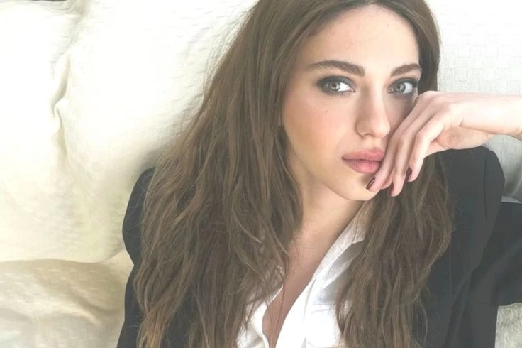 Merve Honca kimdir? Hudutsuz Sevda Elif kimdir? Hudutsuz Sevda Elif ...