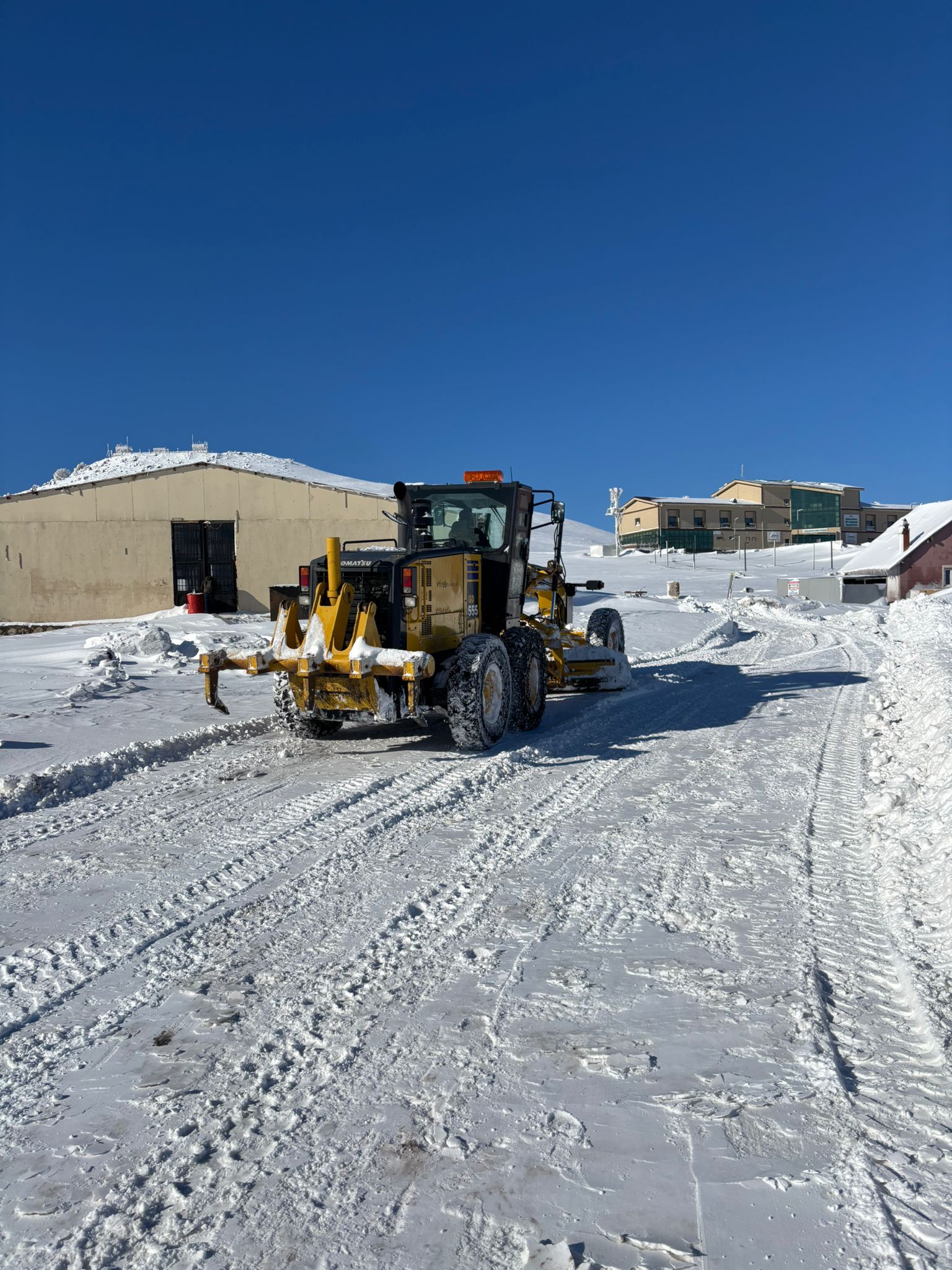 Güneydoğu’nun Tek Kayak Merkezi Karacadağ’da Kar Kalınlığı 1 Metreye ...
